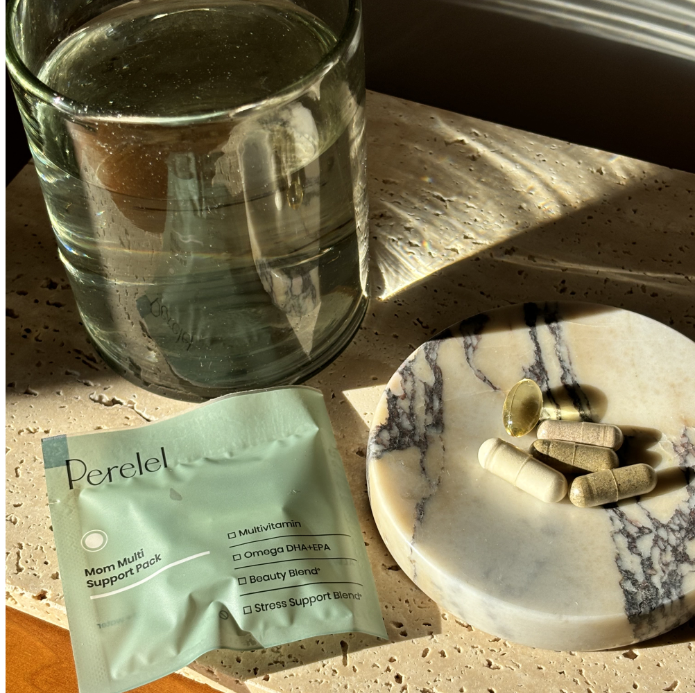 Prenatal vs Postnatal Vitamins: What's the Difference?